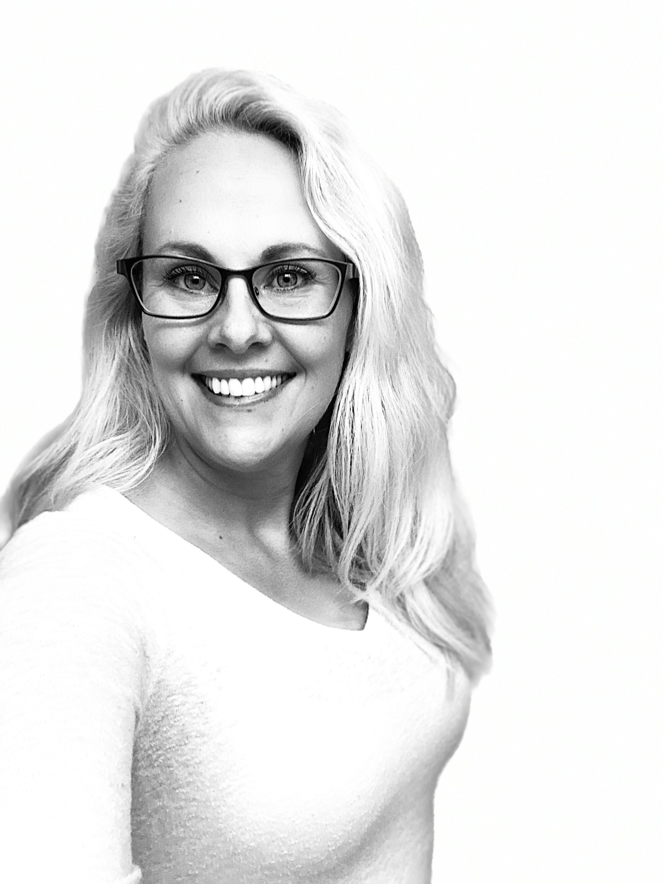 About Lea Jacobson, CCA